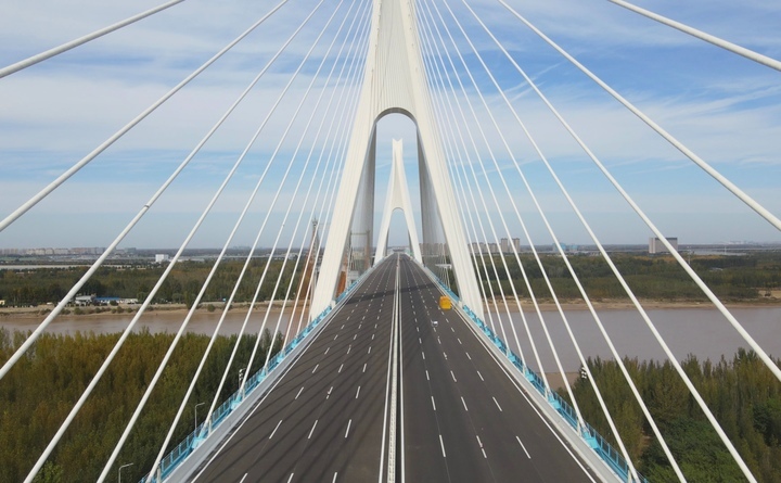 G104京岚线济南黄河公路大桥全力冲刺年底通车目标 | 极目新闻