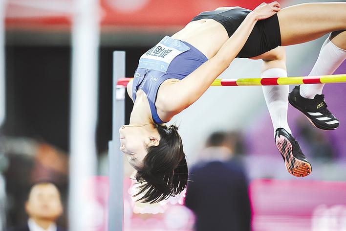 Hubei's Shao Yuqi wins women's high jump gold at 15th National Games | 极目新闻