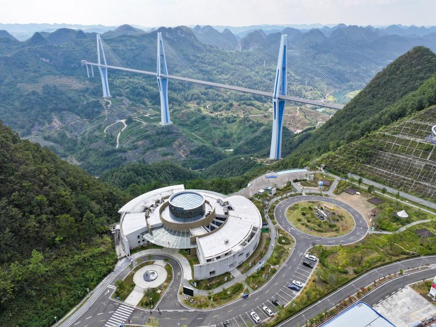 GloriousGuizhou | Bridges inject vitality into tourism sector in SW ...