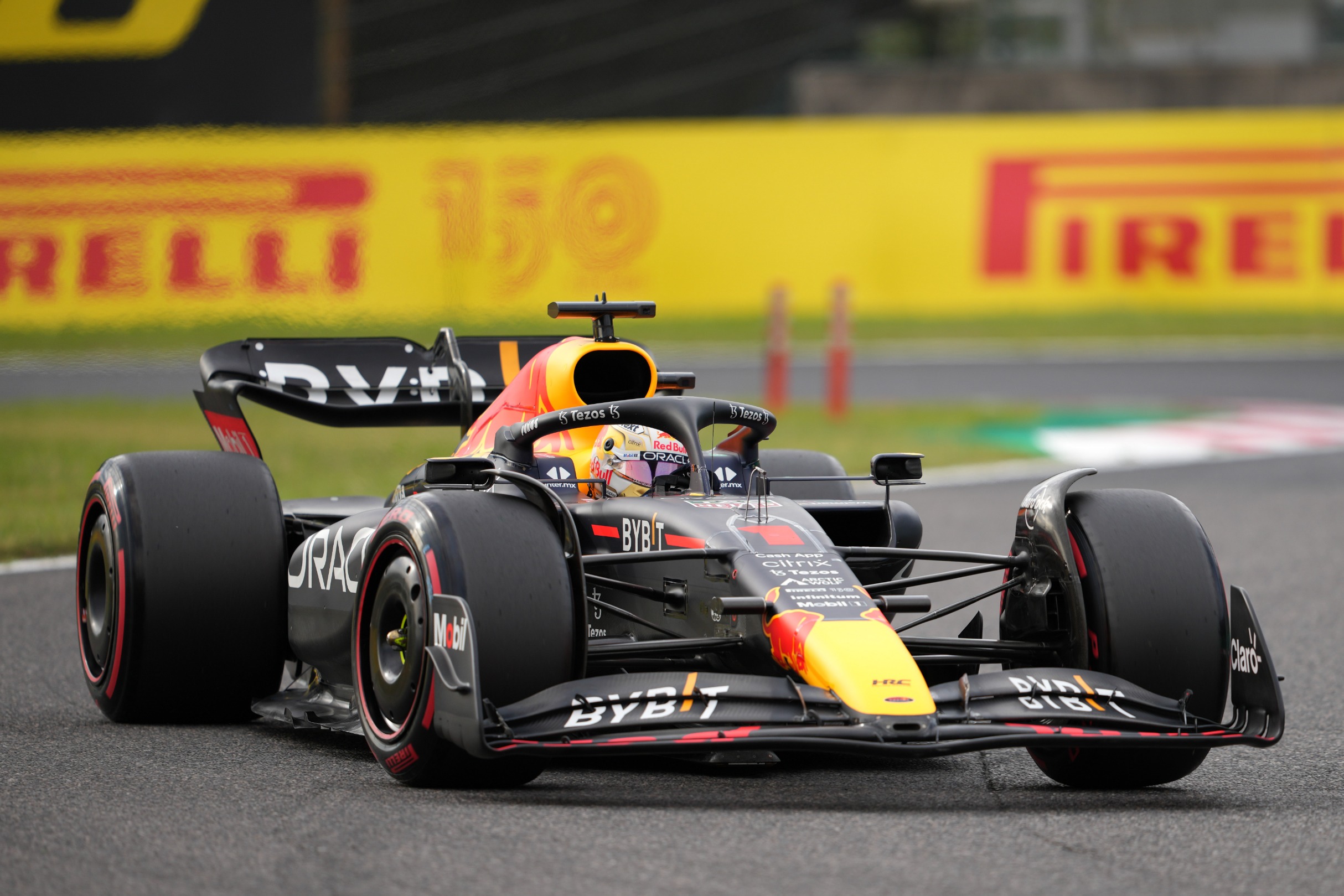 F1日本大奖赛|周冠宇排位赛位居第14 维斯塔潘赢得杆位 | 极目新闻