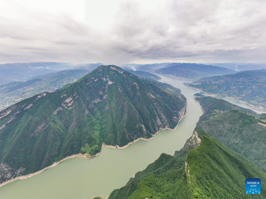 Magnificent view of Three Gorges on Yangtze River | 极目新闻