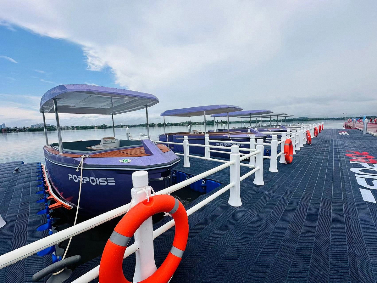 Smart boats buoy up leisure biz in Hubei | 极目新闻