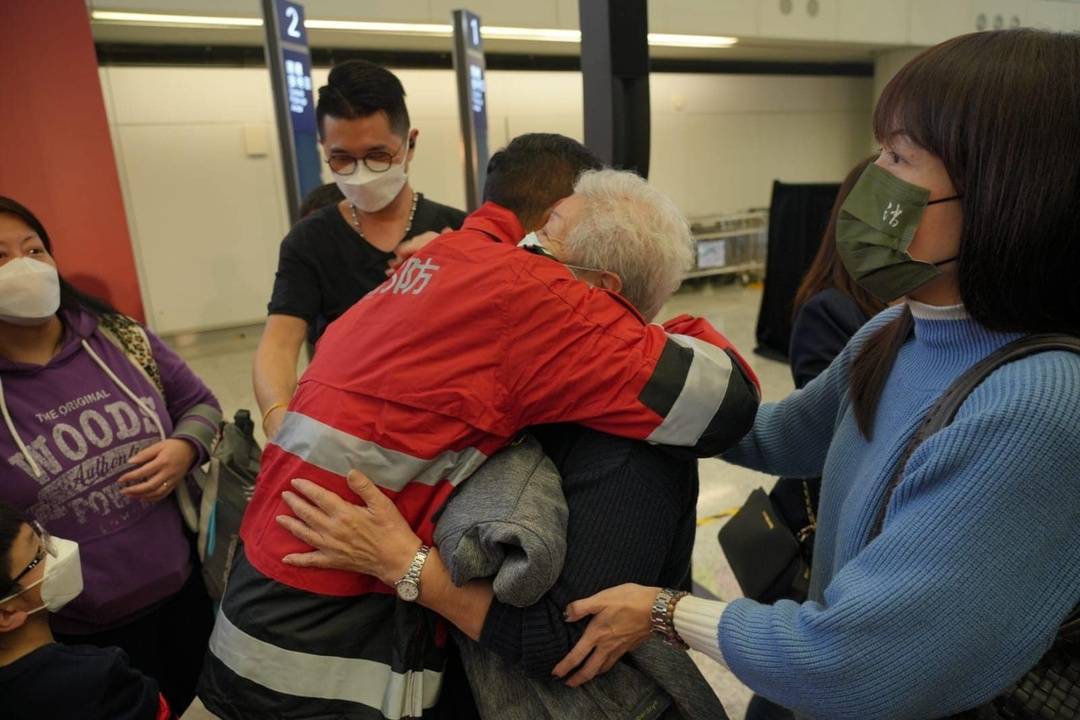 香港特区救援队平安抵港，在土共救出4名幸存者 | 极目新闻